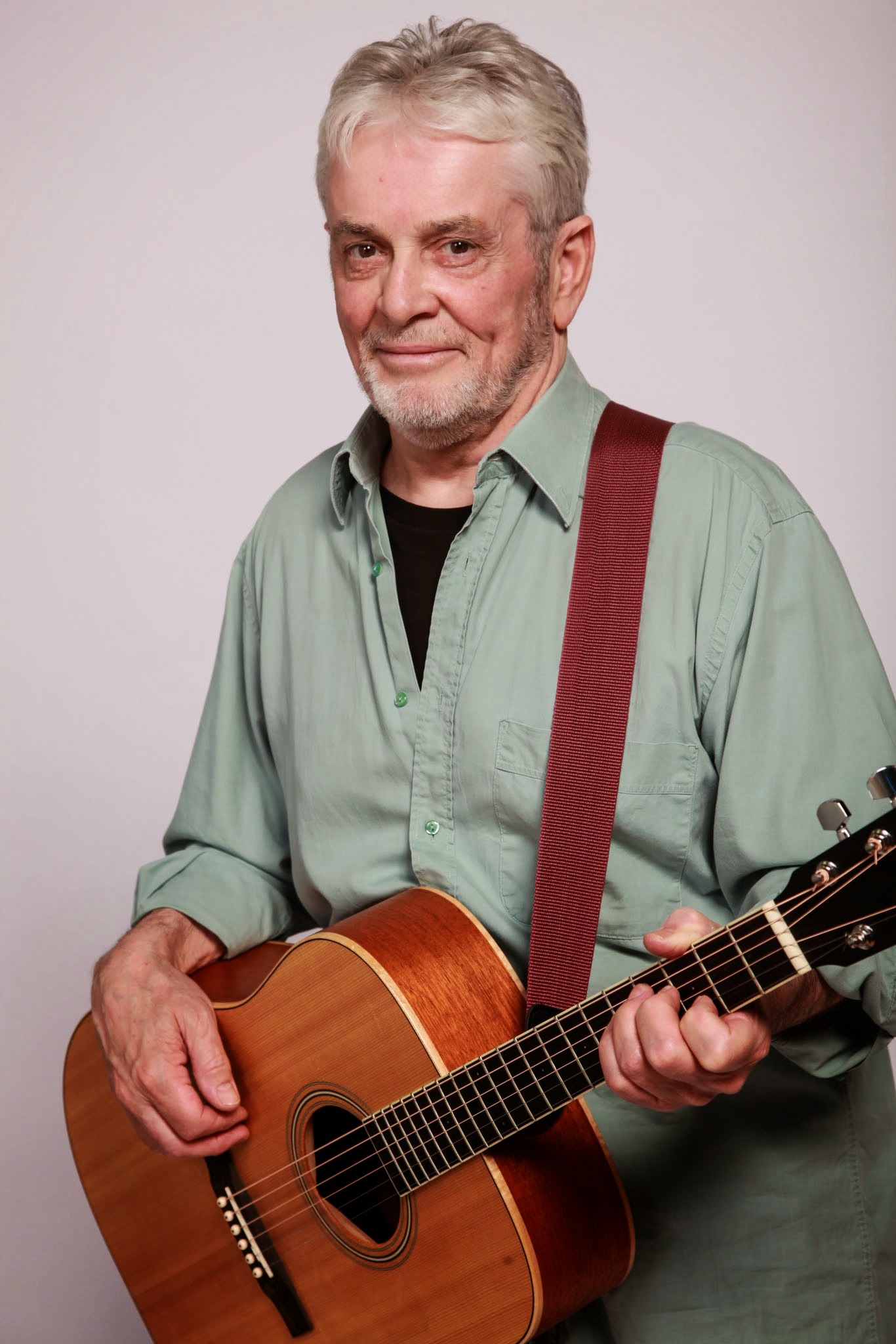 Robert Reynolds – Actor, Singer, Song-Writer